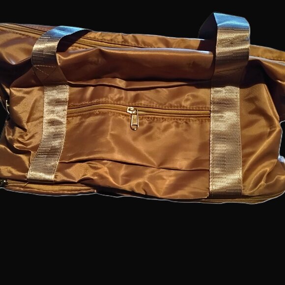 HONG FU | Bags | Nwot Hong Fu Expandable Gymduffle Bag In Lavender ...